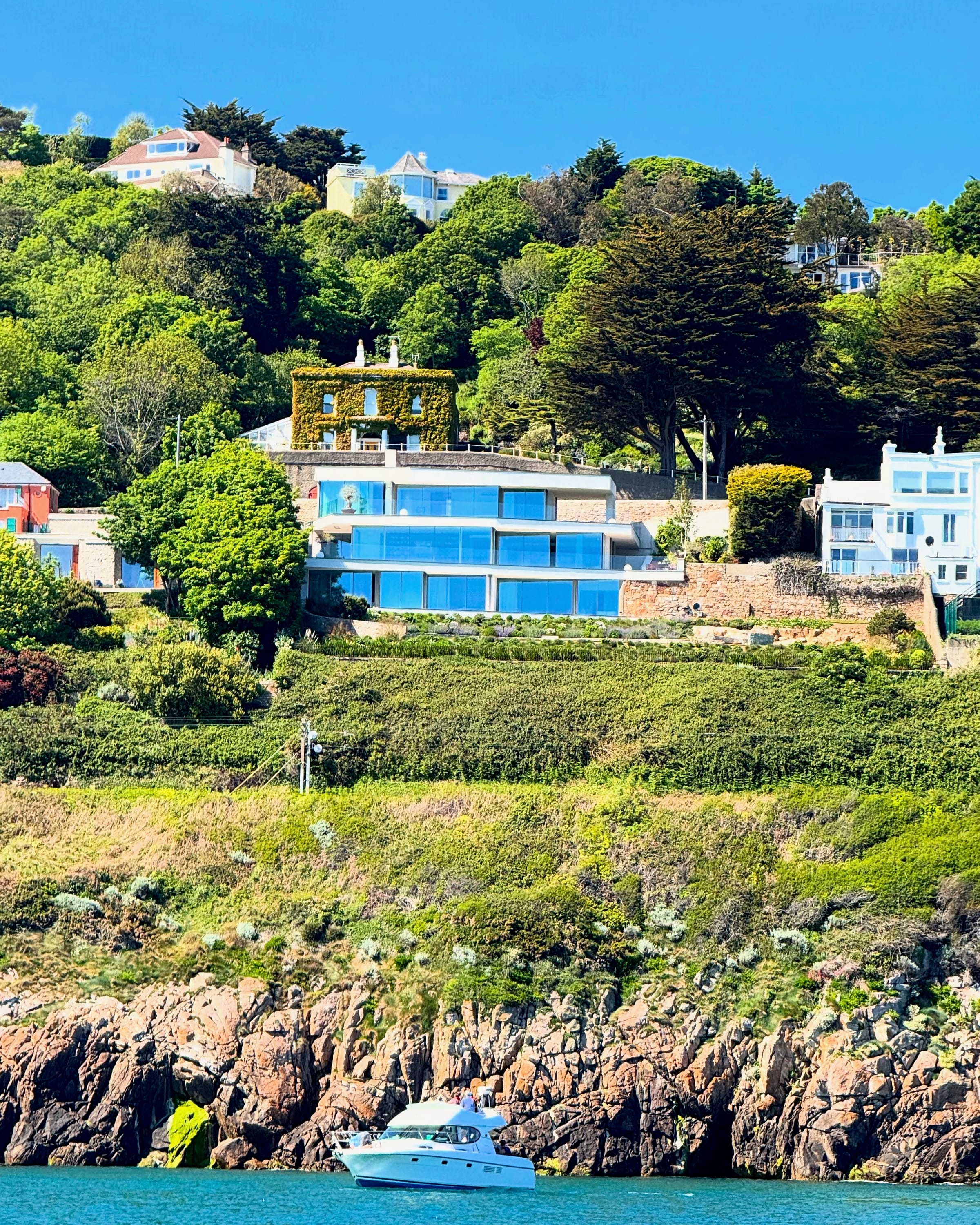 Dublin Boat Tour: A Review of The Fantastic Goat Boat!